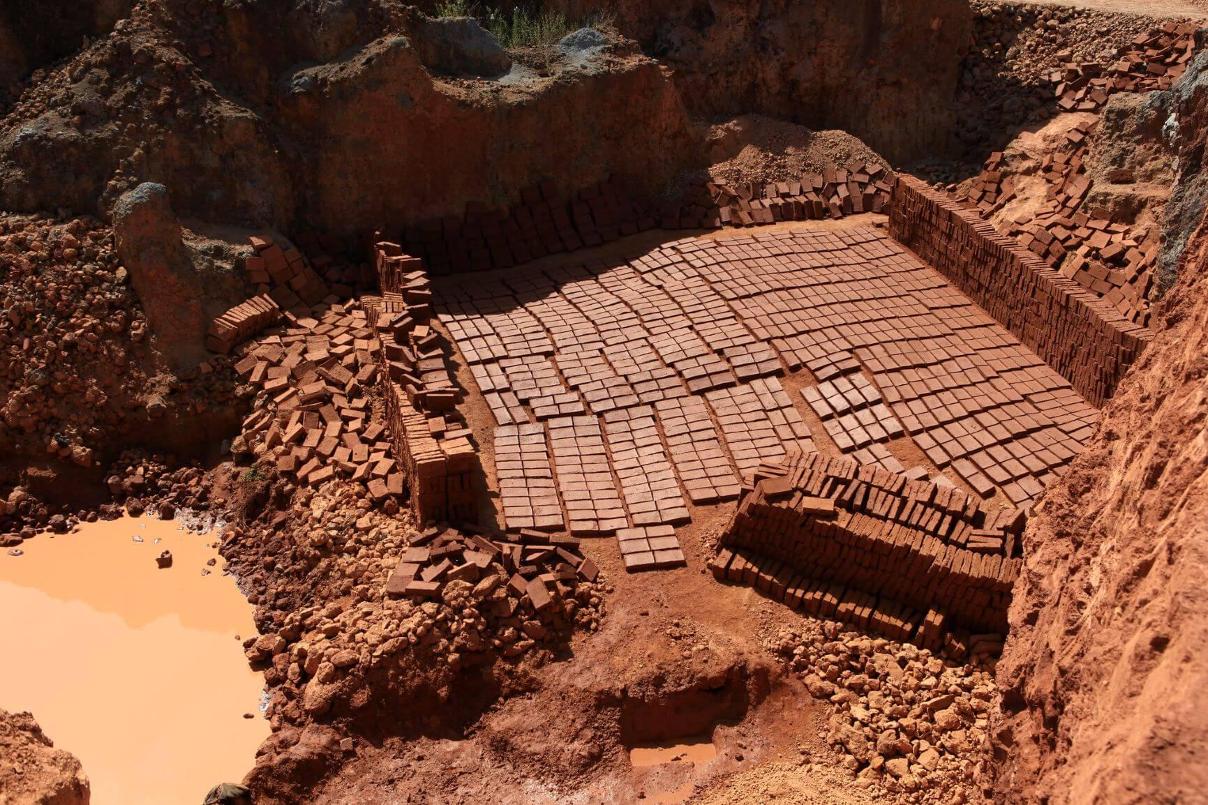 Visit The Iraqw Tribe | Artu Expeditions