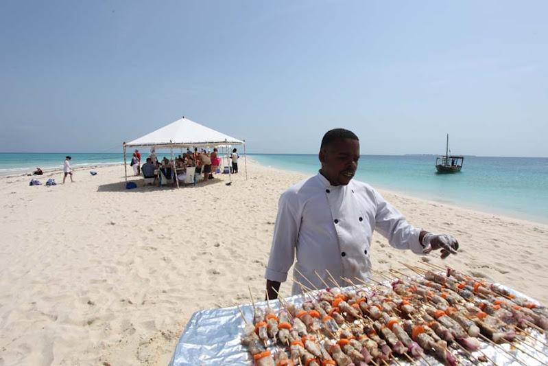 Zanzibar Sandbank Picnic | Artu Expeditions