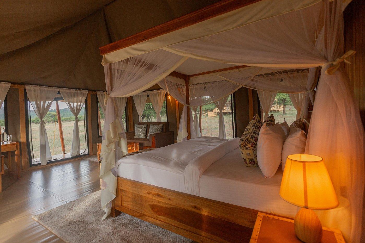 Signature Serengeti Luxury Tented Safari Camp | Artu Expeditions